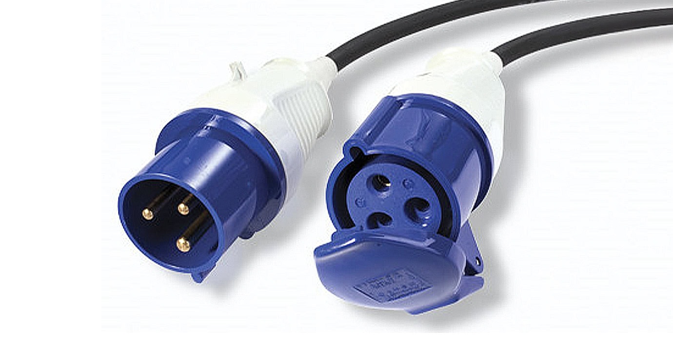 UPS connections explained: Everything about plug connections and ...